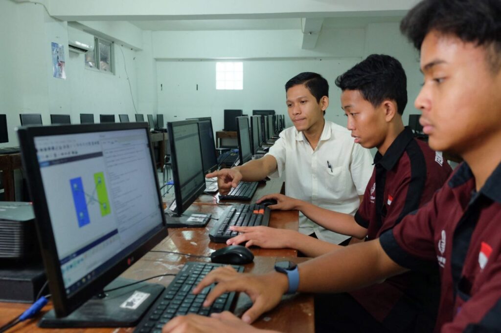 Website Resmi SMK Letris 1 Indonesia